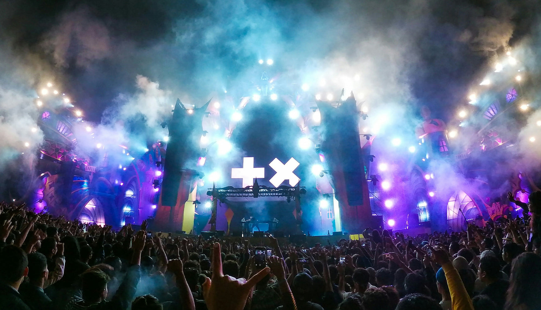 What is EDM Music: Definition, Types, and Genres | BADINKA